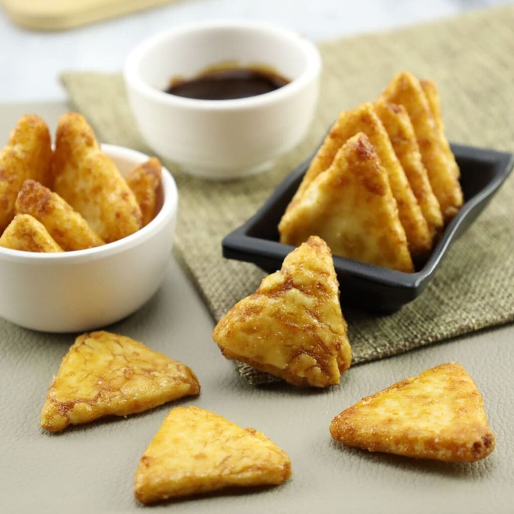 Teriyaki Triangle Crackers - Si Bonne LLC